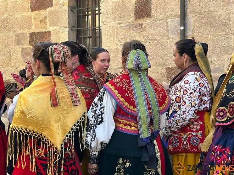 El Festival Multimedia de Indumentaria Tradicional adquiere proyección internacional