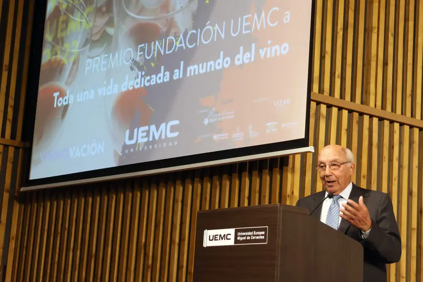 Manuel Fariña recibe el premio a "Toda una vida dedicada al mundo del ...